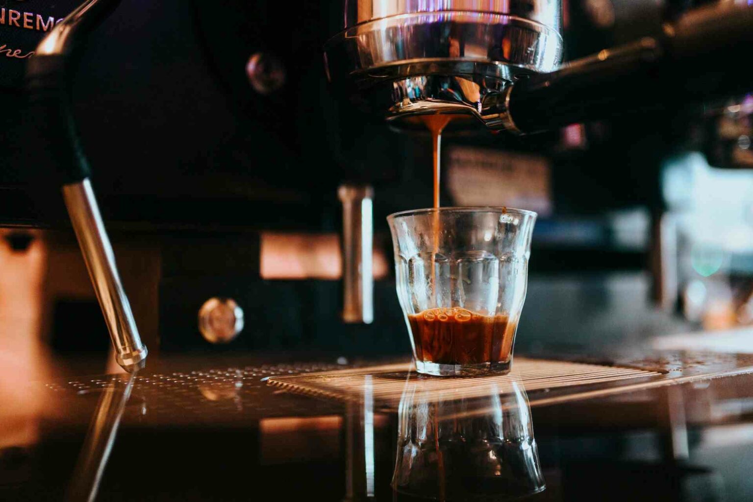 How to Pull a Perfect Espresso Shot - The Finest Roast